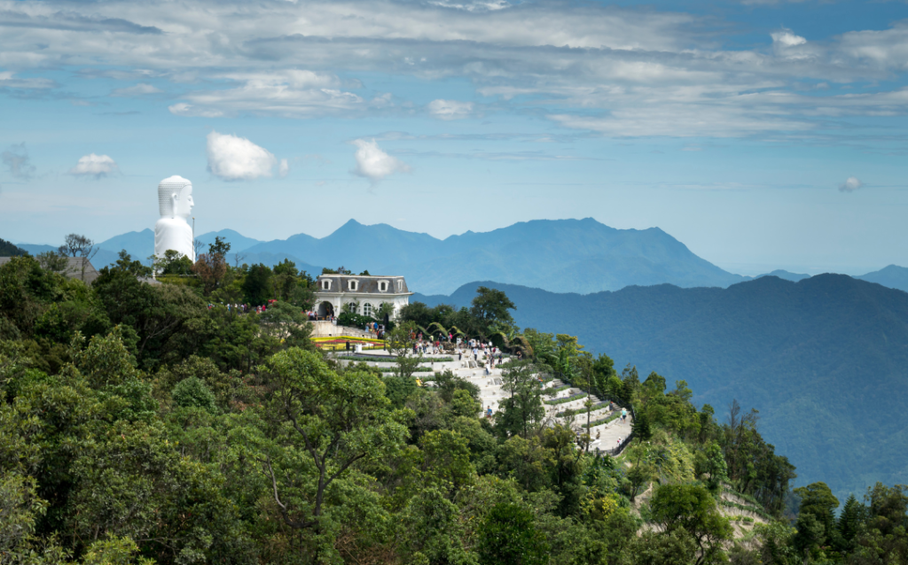 Ba Na Hills & Golden Hand Bridge Full Day Tour - Da Nang Tours